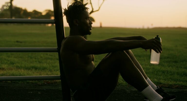 Shaky Legs After A Workout? 8 Causes Of Tremor After Working Out