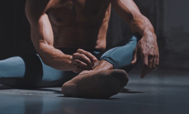 Shaky Legs After A Workout? 8 Causes Of Tremor After Working Out