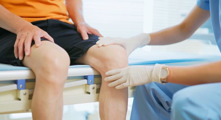 Shaky Legs After A Workout? 8 Causes Of Tremor After Working Out