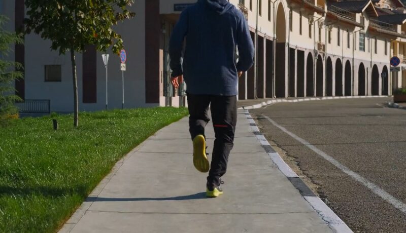 Running & Jogging Frequently? Here’s How to Stay Safe on the Road ...