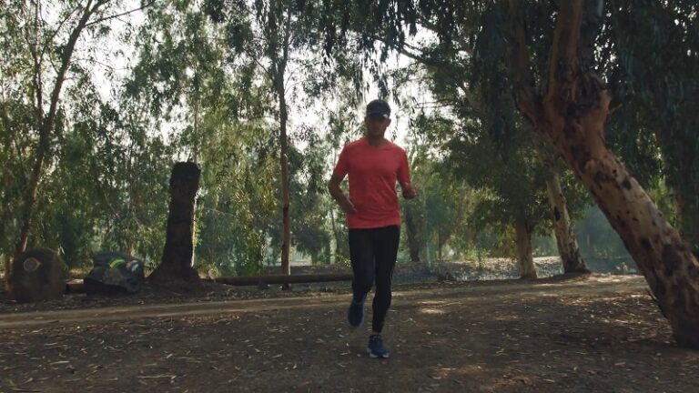 Should You Run on an Empty Stomach? Pros and Cons Explained - Running ...